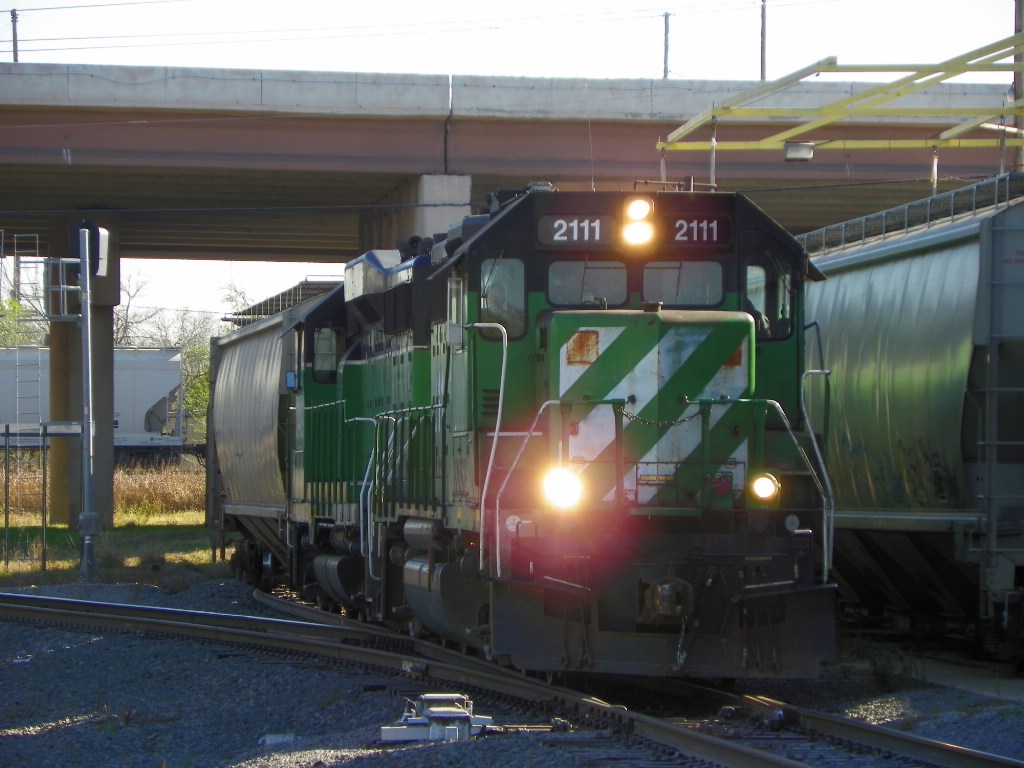 BNSF GP38AC 2111